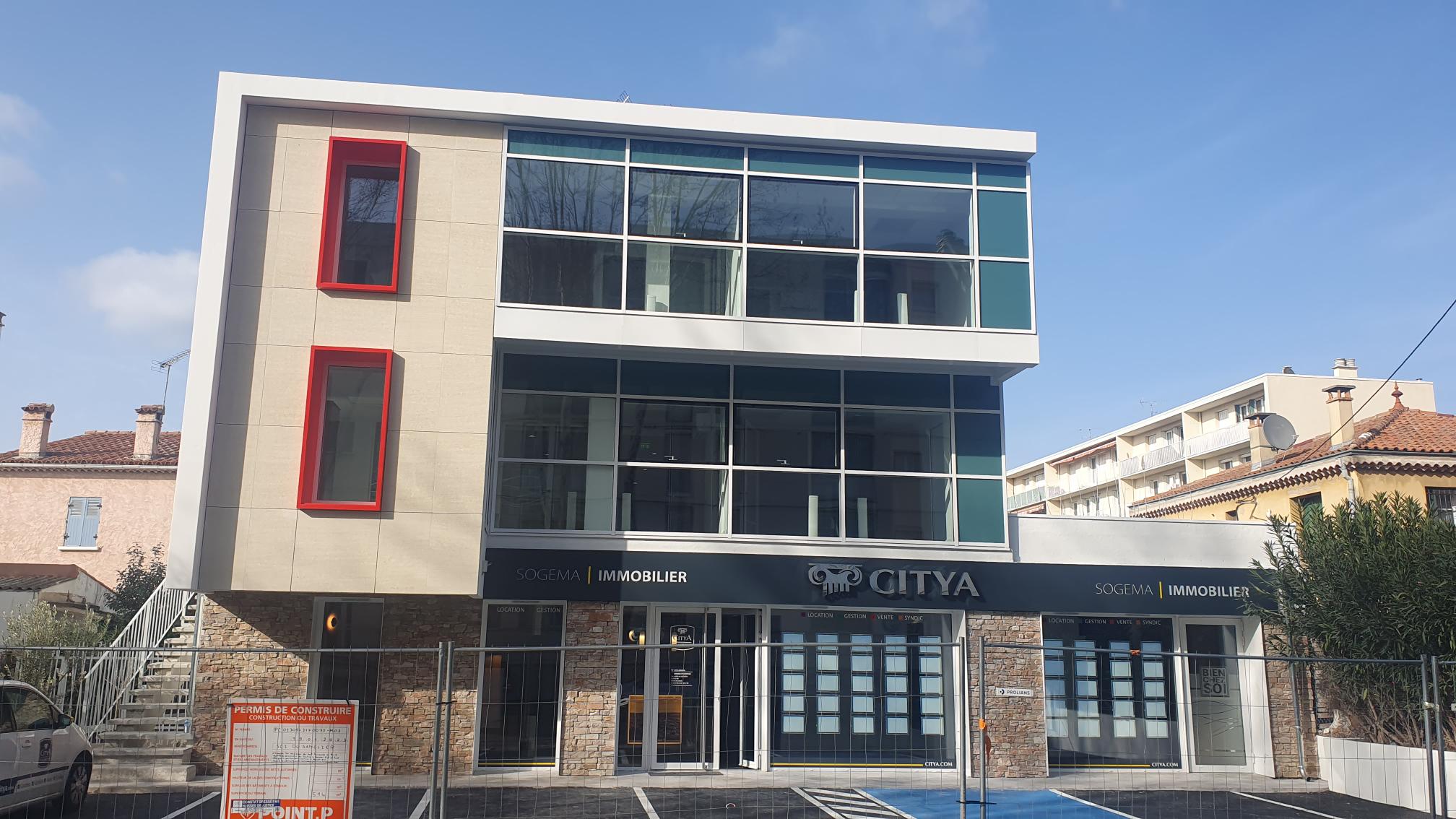 Aménagement de l'agence Citya à Marignane - COGELEC Systèmes